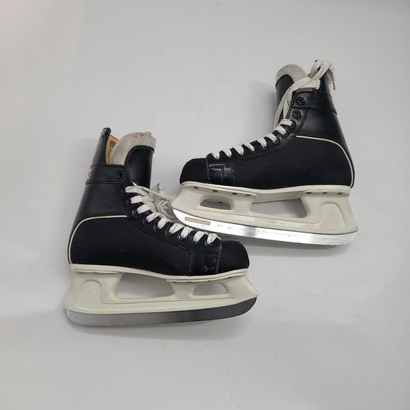 CCM | Shoes | Ccm 25 Mustang Hockey Skates Size 75 Mens Retro Ice ...